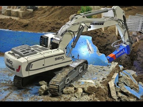 Liebherr | RC Excavator