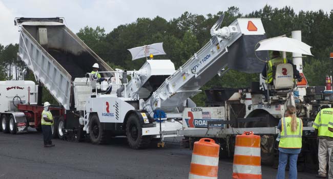 Astec Material Transfer Vehicles | Tracey Road Equipment