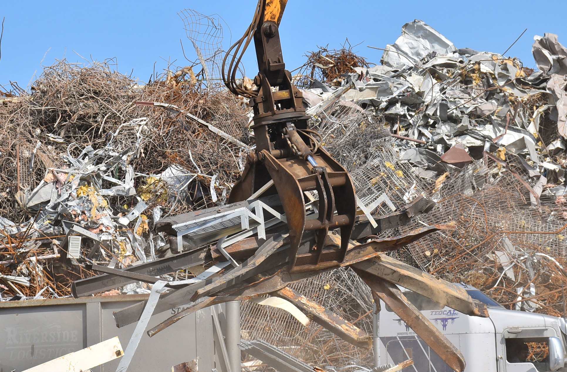 Builtrite Attachments | Tracey Road Equipment