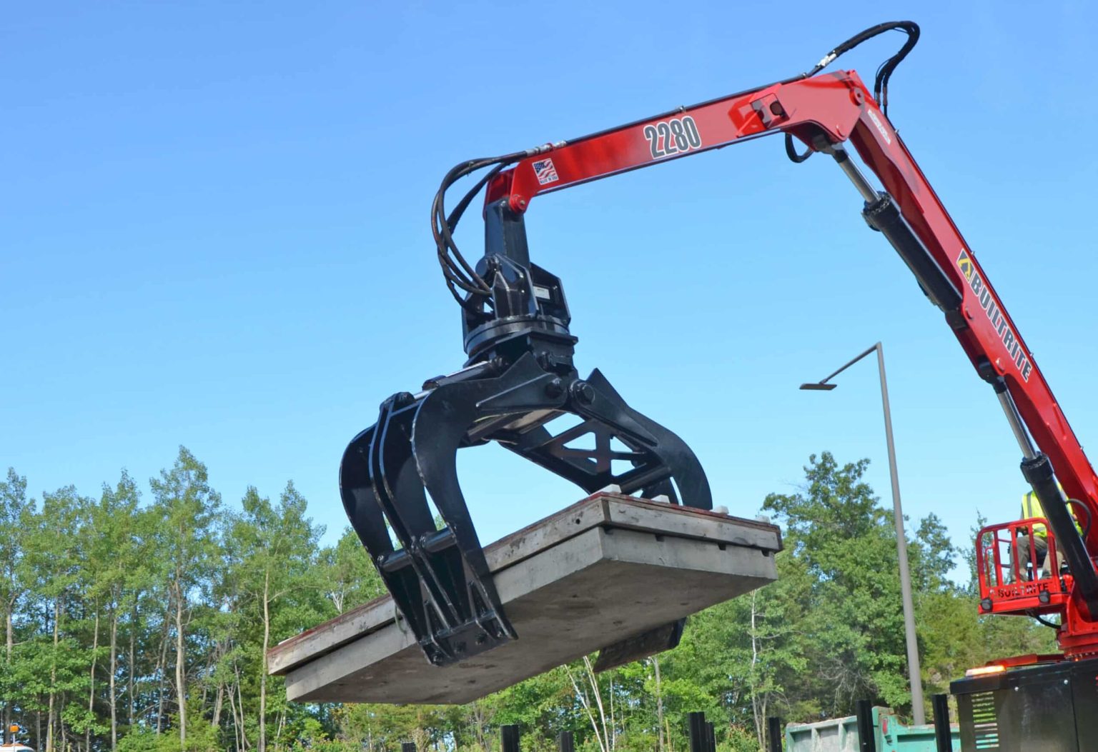 Builtrite Construction Grapples | Tracey Road Equipment