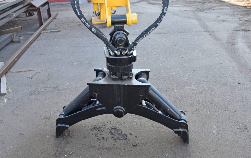 Builtrite Wood Handling Grapples | Tracey Road Equipment