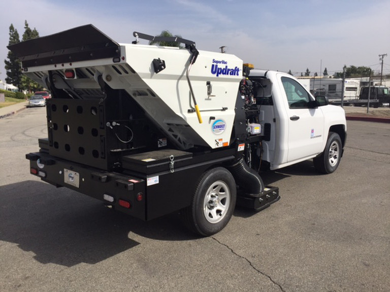 Schwarze S-Series Sweepers | Tracey Road Equipment