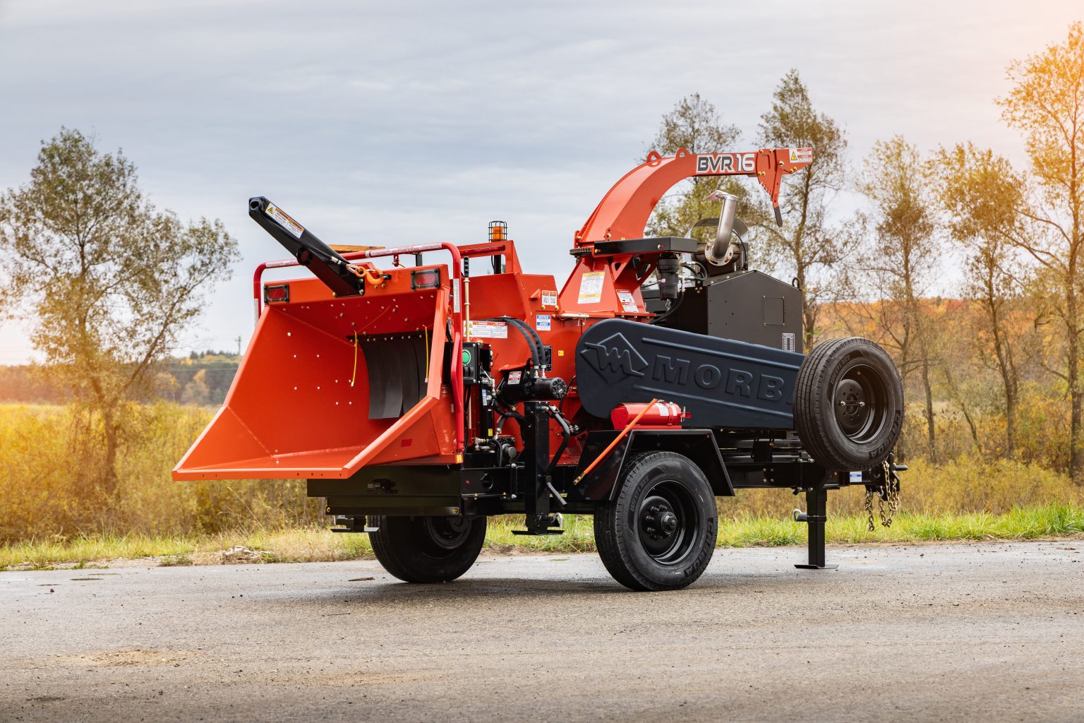 MORBARK BRUSH CHIPPERS - 6 THINGS TO CONSIDER WHEN PURCHASING A CHIPPER