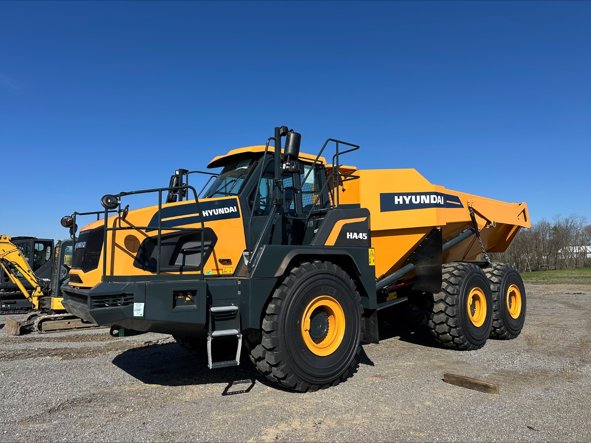 THEY'VE ARRIVED – EXPLORING THE FEATURES OF THE 2025 HYUNDAI HA45 HAUL ...