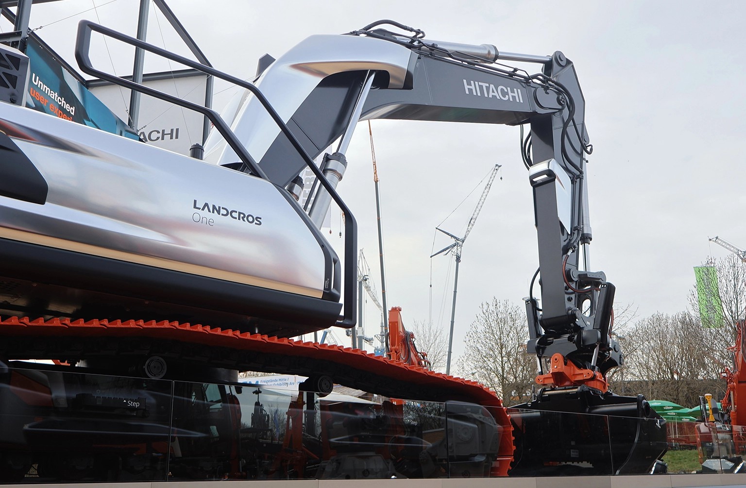 BUILDING THE FUTURE: HITACHI CONSTRUCTION TO REBRAND AS LANDCROS IN 2027